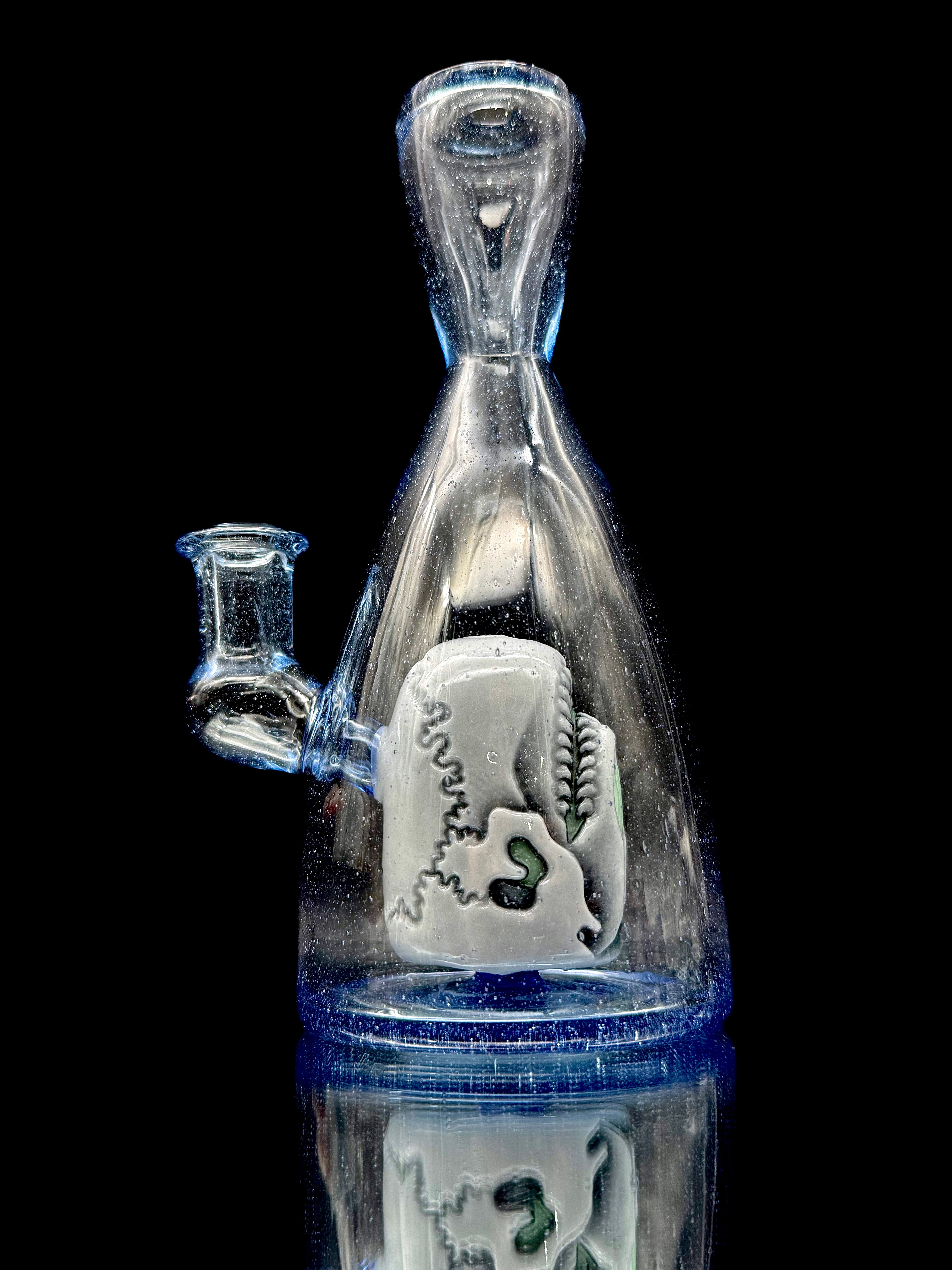 Chadd Lacy x Babedrienne Whale Bottle – Connoisseur Smoke Shop